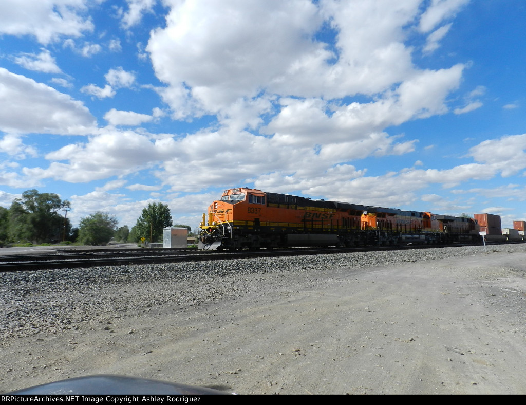 BNSF 8337